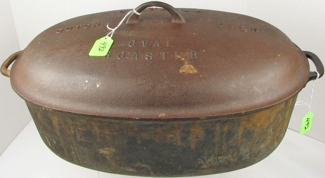 Kettle; Griswold, Dutch Oven, No 9, Cast Iron, Oval Roaster, Cover. Kettle; Griswold, Dutch Oven, No 9, Cast Iron, Oval Roaster, Cover.