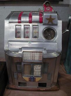 Slot Machine; Pace, Model 46 Star, 3 Reel, 25 Cent.
