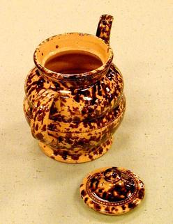 Bennington Pottery; Rockingham, Teapot, 5 inch.