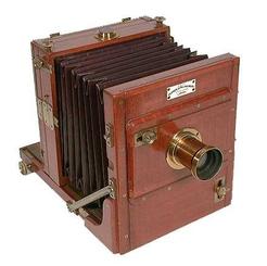 Camera; Perken, Son & Rayment, Field, Mahogany & Brass, Half Plate.