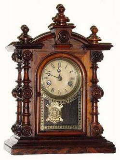 Shelf Clock; Welch (EN), Patti No 2, Rosewood, 8 Day, 10 inch.