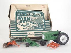 Farm Toy; Lansing Slik-Toy, Deluxe Farm Set, Oliver Tractor, Implements ...