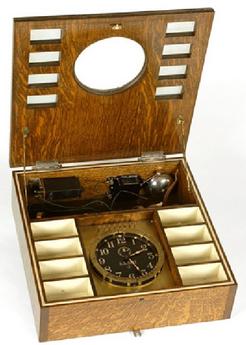Ship's Clock; Seth Thomas, US Navy, Zig-Zag Master Convoy Control, 16 inch.