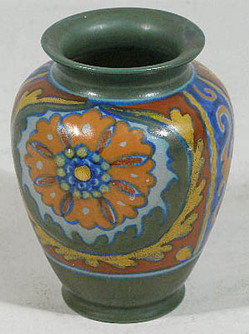 Gouda Pottery; Vase, Kelat Pattern, 5 inch.