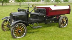 A 1924 Ford Model T open cab dump truck; image credit on full record.