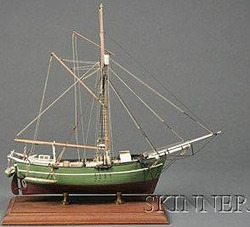 Model (Cased); Selverstone (N), Sloop Gjoa, Kit, Modern, 16 inch.