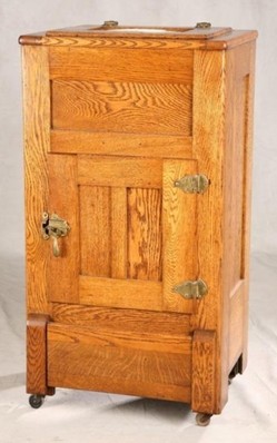 Ice Box; Oak, 2-Doors, Paneled, Lift-Lid, 39 inch.