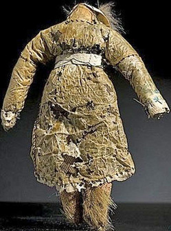 Doll; Eskimo, Carved, Ivory, Seal Skin Parka, 6 inch.