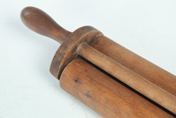 Shaker; Rolling Pin, Maple, 2 Rollers, 20 inch.
