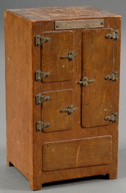 Ice Box; Frigidaire, Oak, Salesman's Sample, 7 inch.