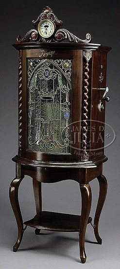 Music Box; Regina, Disc (15 inch), Upright, Auto Change, Clock Crest ...